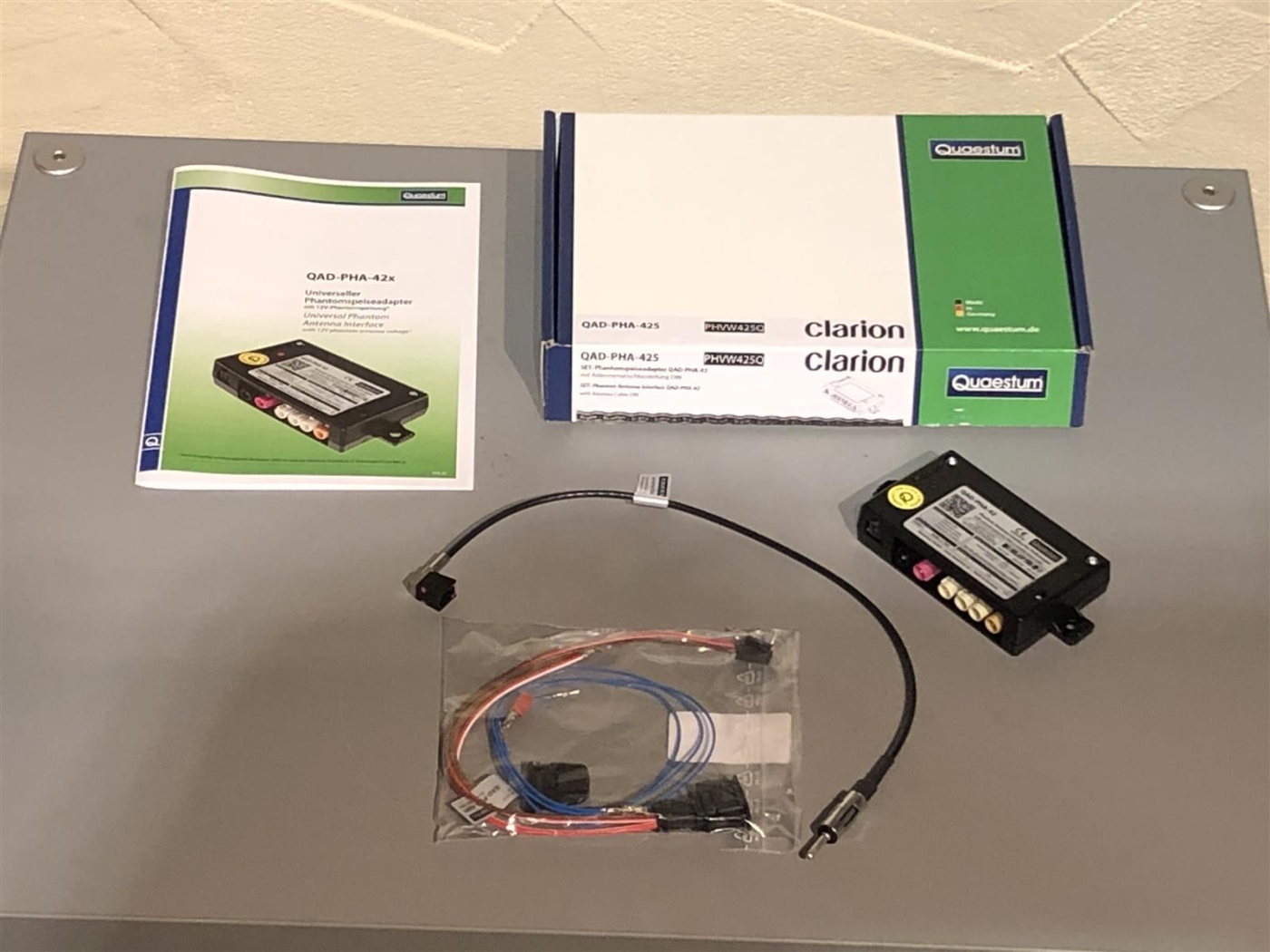Clarion / Quaestum QAD-PHA-425 PT Phantomspeisadapter mit Din Antenne ...